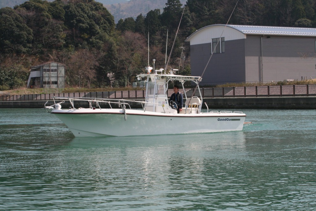 True World Marine社製 Good Go TF240 | 【中古艇ドットコム】 中古ボート・ヨットの個人売買応援サイト